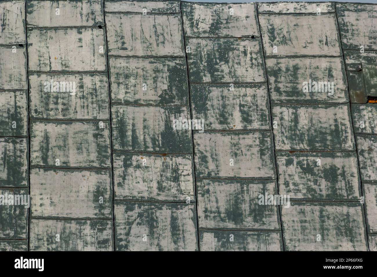 Ancienne texture de la tôle de toit. Répétition de l'ancienne tôle ...