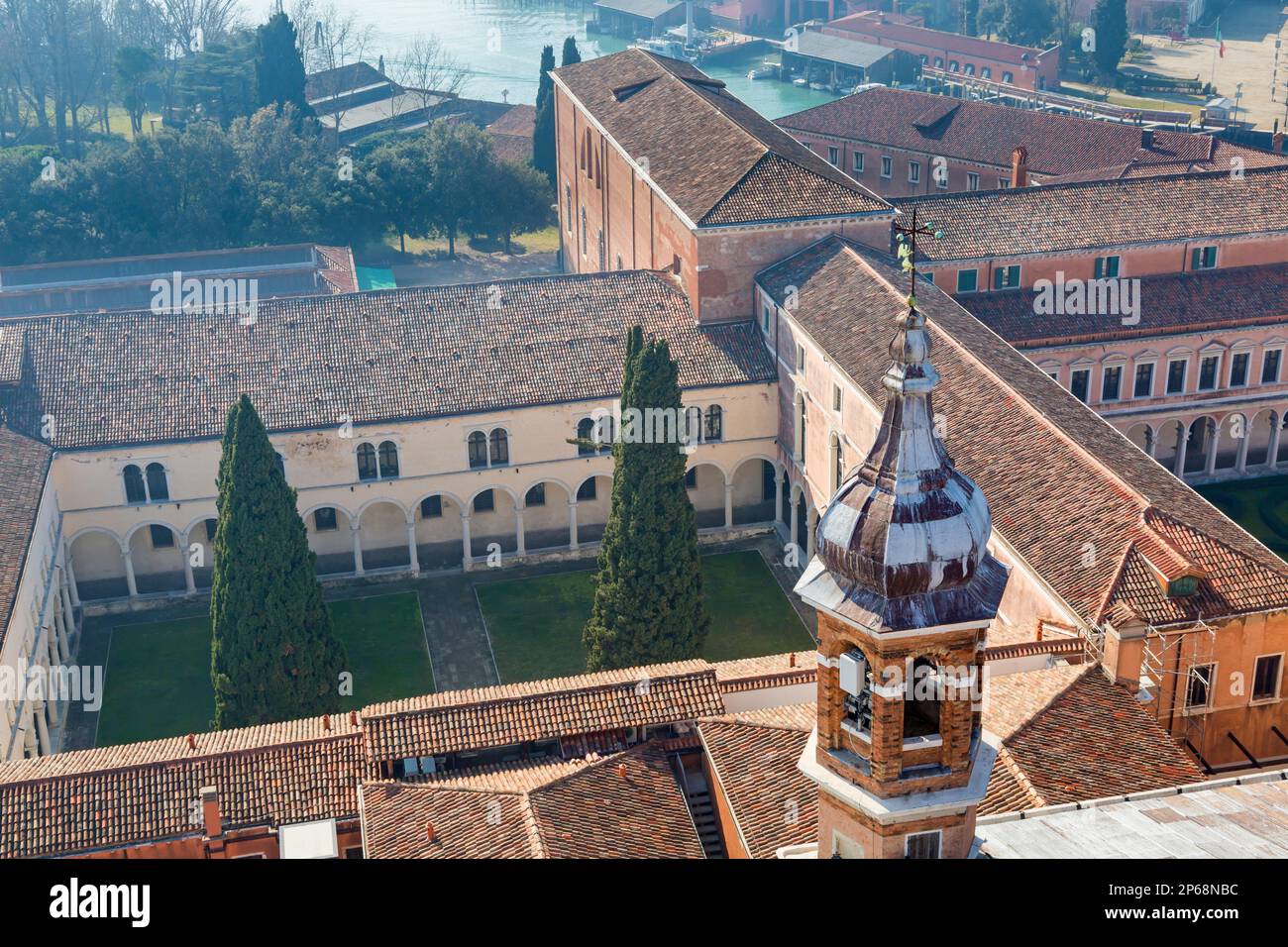 Vue spectaculaire depuis le campanile de l'église San Giorgio Maggiore ...