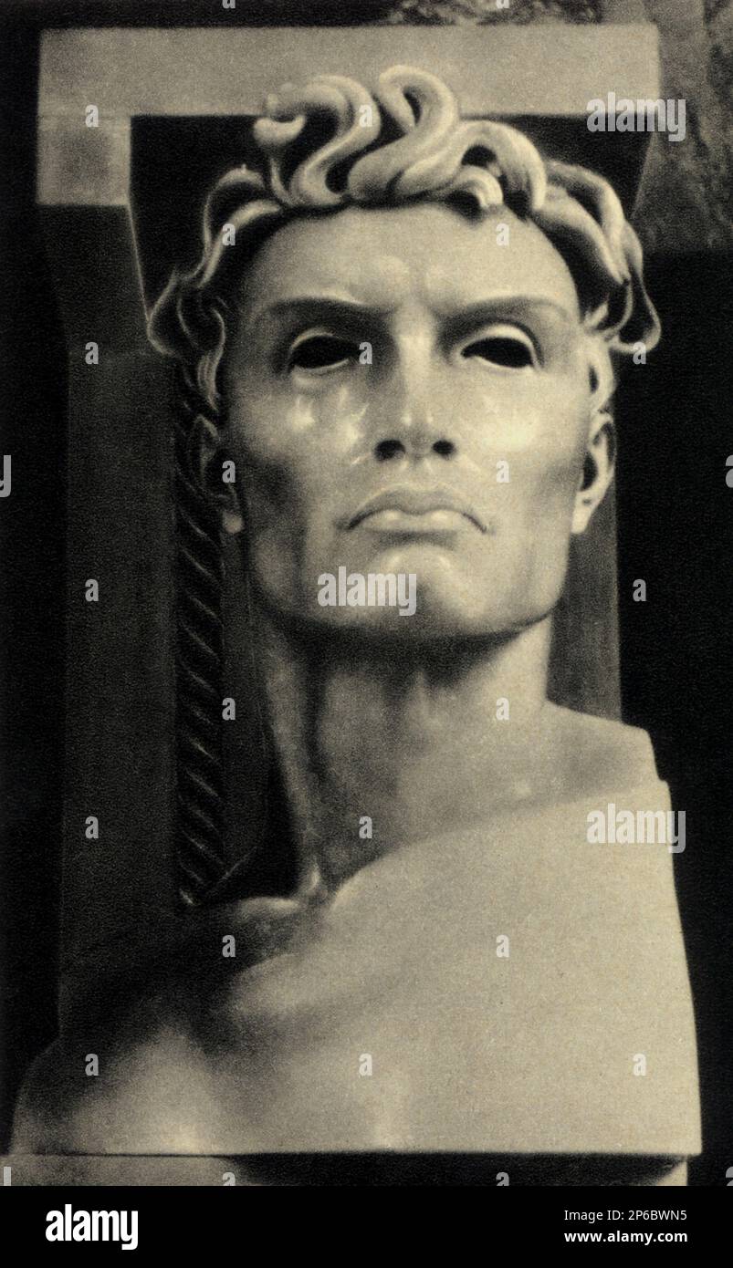 Le portrait du patriote italien FABIO FILZI par le sculpteur ADOLFO ...