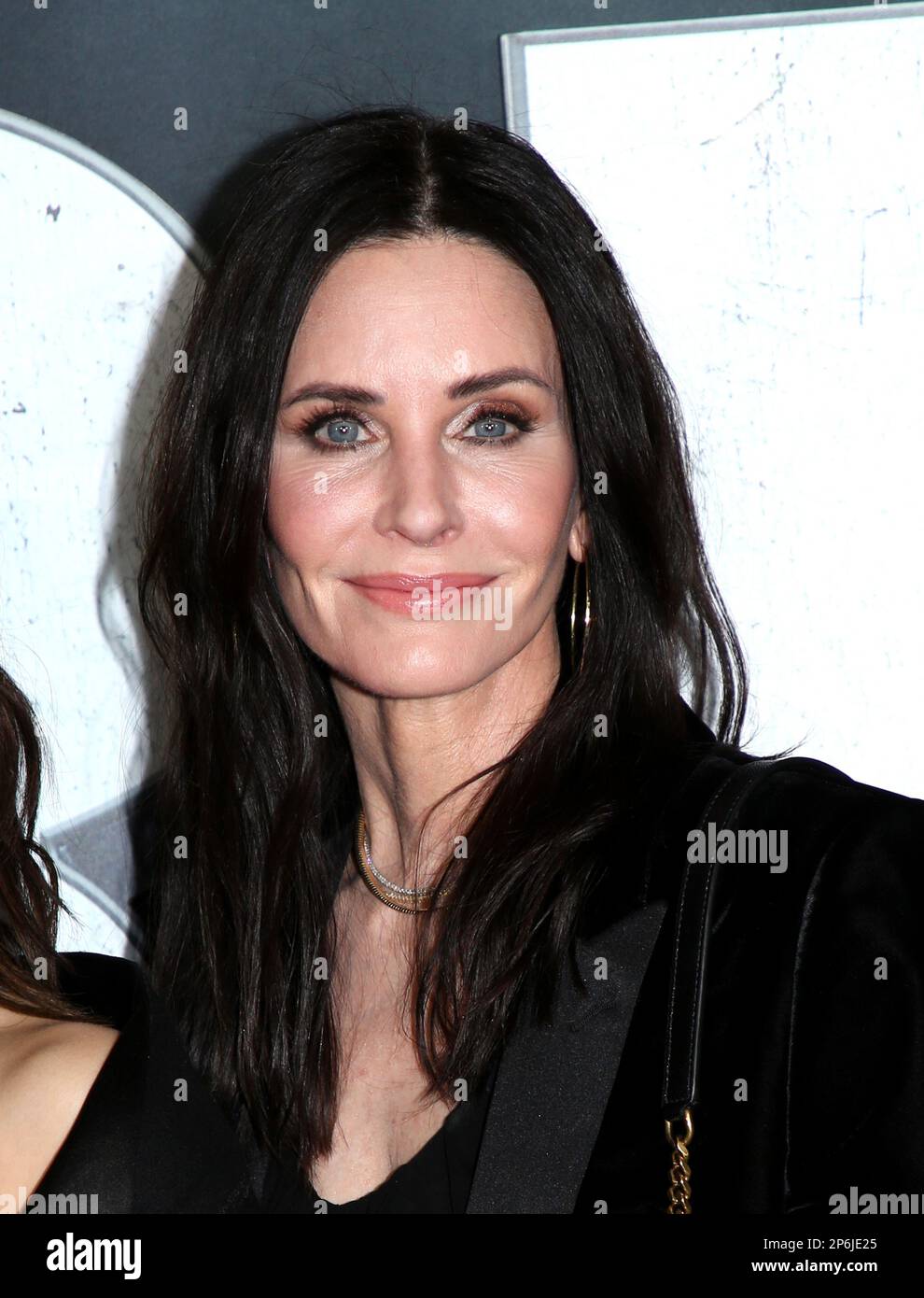 New York City, NY, 6 mars 2023, Courteney Cox assister à la première ...