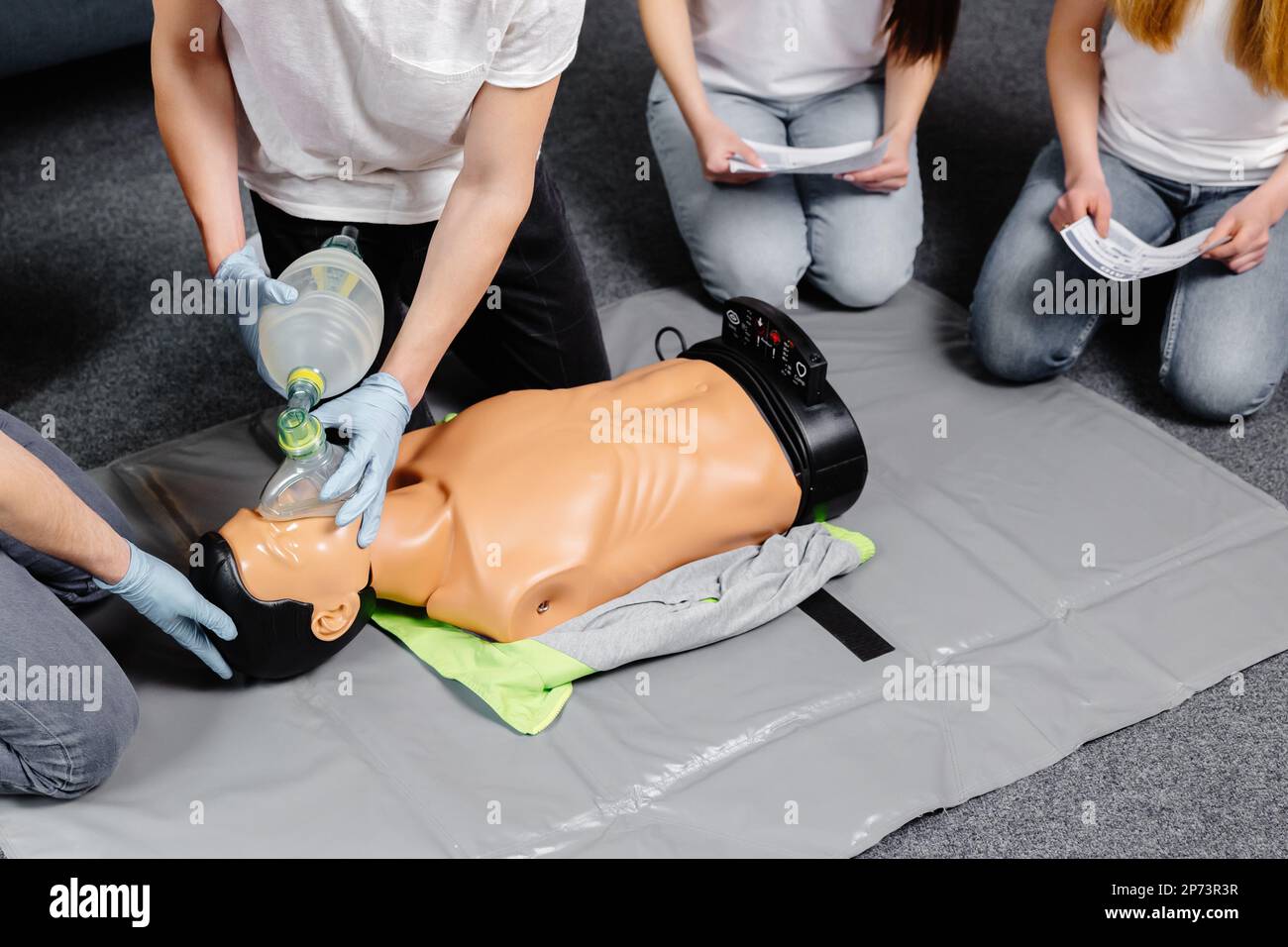 Formation aux premiers soins - réanimation cardio-pulmonaire. Cours de ...