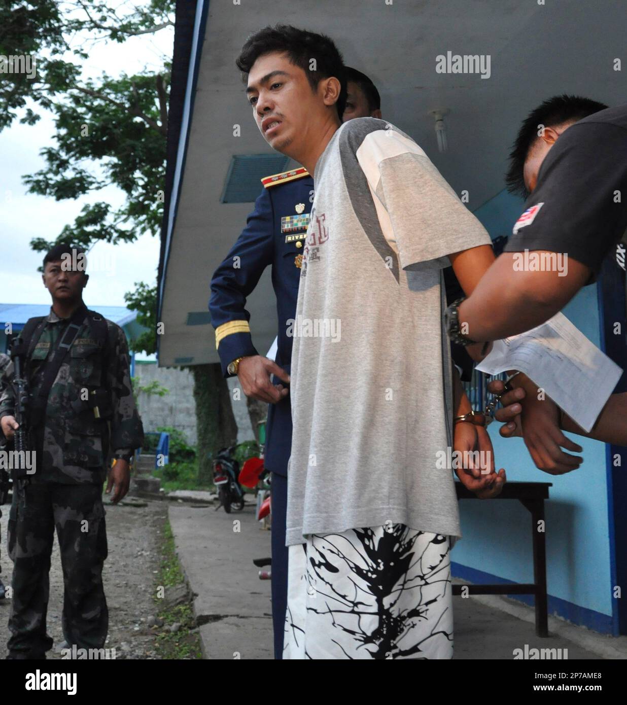 Arnel Buenaflor, the alleged assassin of a village councilman Reynaldo Dagsa on New Year's eve ...