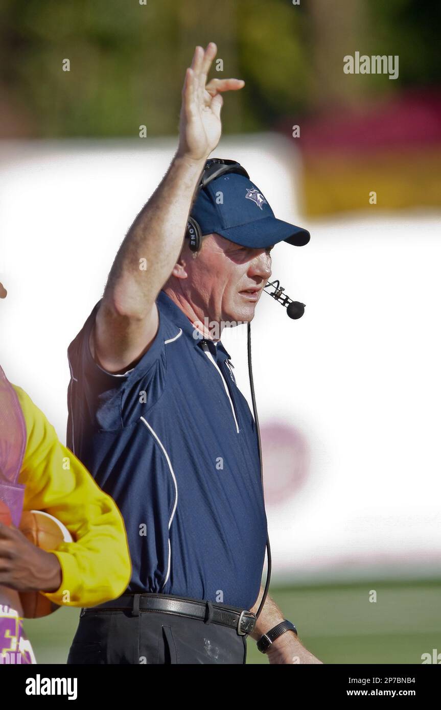 December 04, 2010: New Hampshire Wildcats head coach Sean McDonnell ...