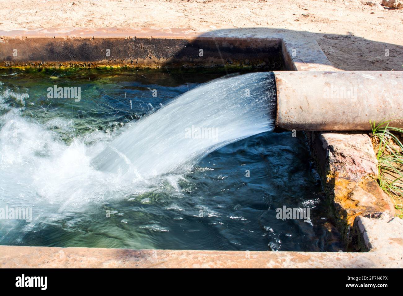 Irrigation in desert Banque de photographies et d’images à haute ...
