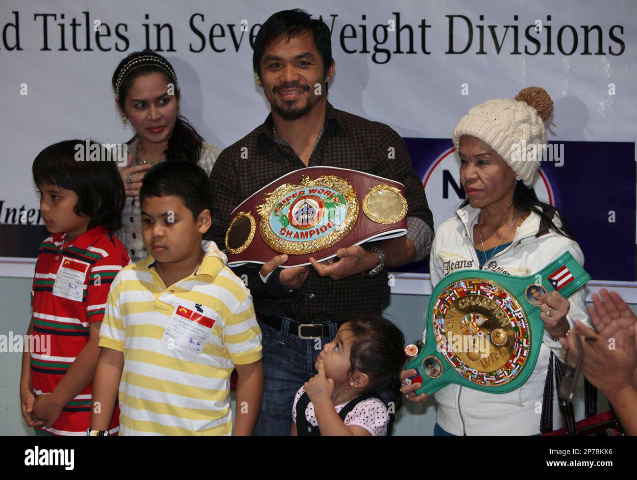 Filipino boxing great Manny Pacquiao and his mother Dionesia hold his ...