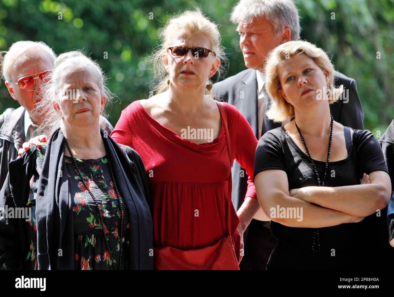 Barbara Brecht-Schall, Halbschwester von Hanne Hiob, und die Brecht ...