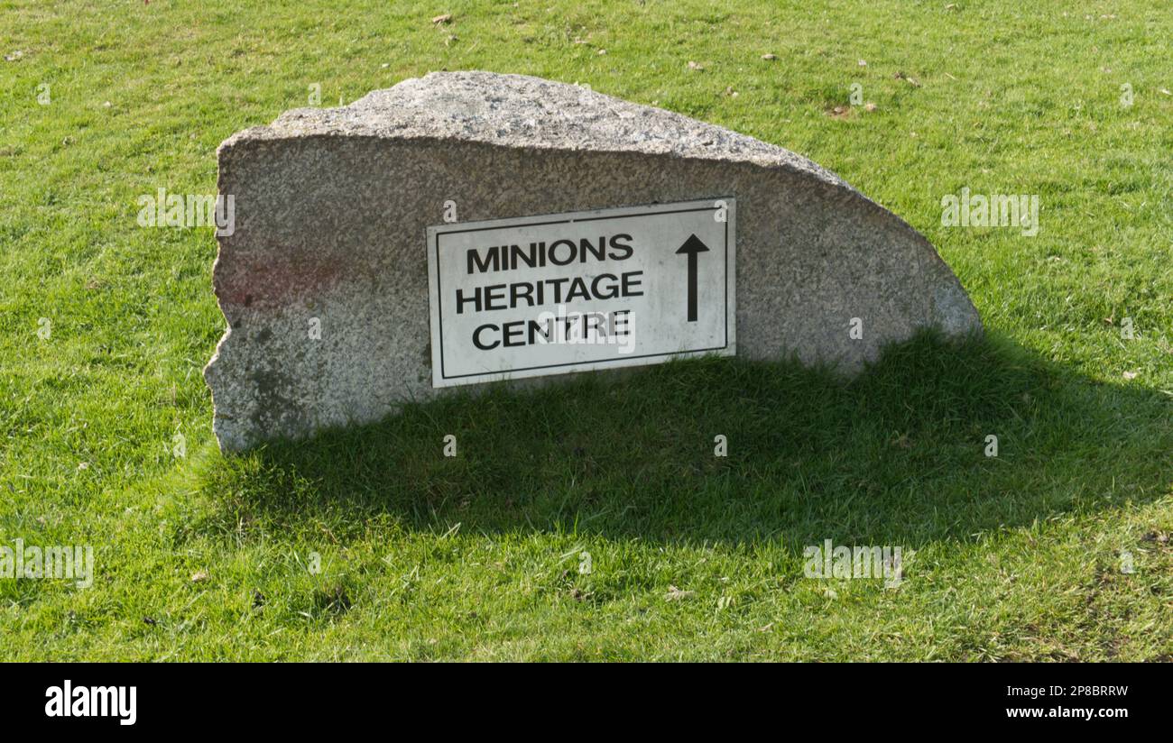 Minions sign Banque de photographies et d’images à haute résolution - Alamy