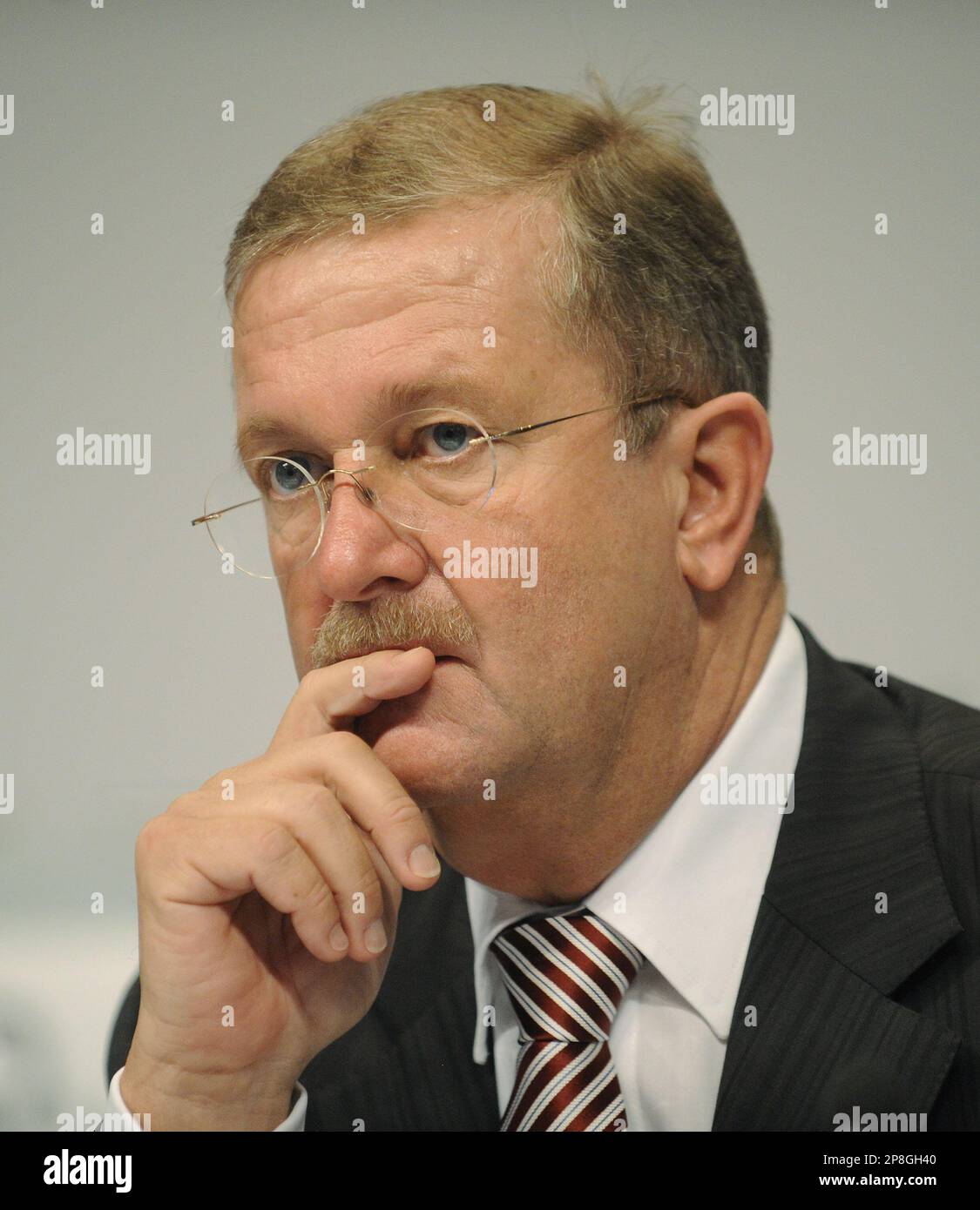 ARCHIV - Wendelin Wiedeking, Vorstandsvorsitzender der Porsche SE ...