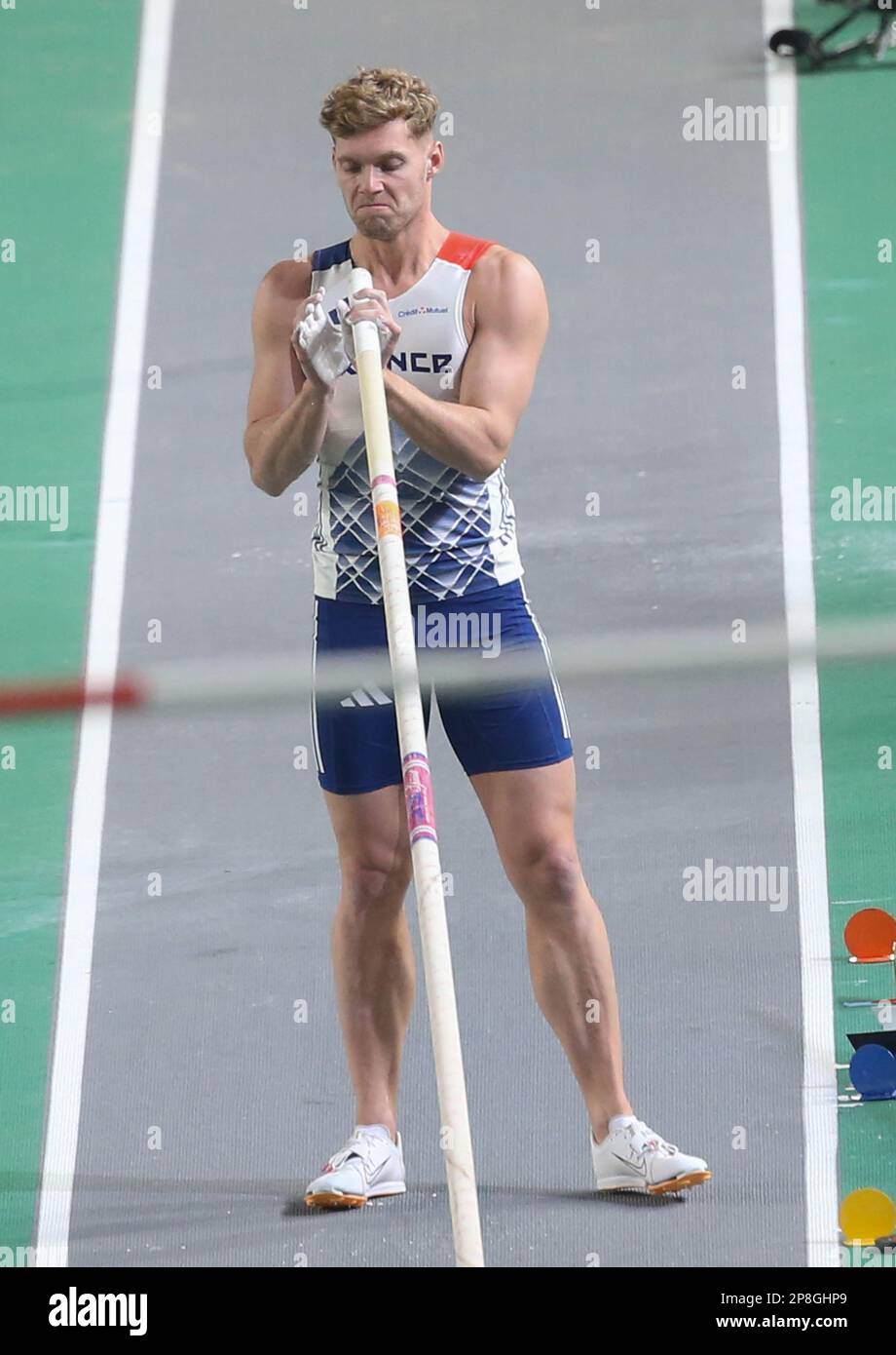 Kevin Mayer de France Pole Vault hommes Heptathlon pendant les ...