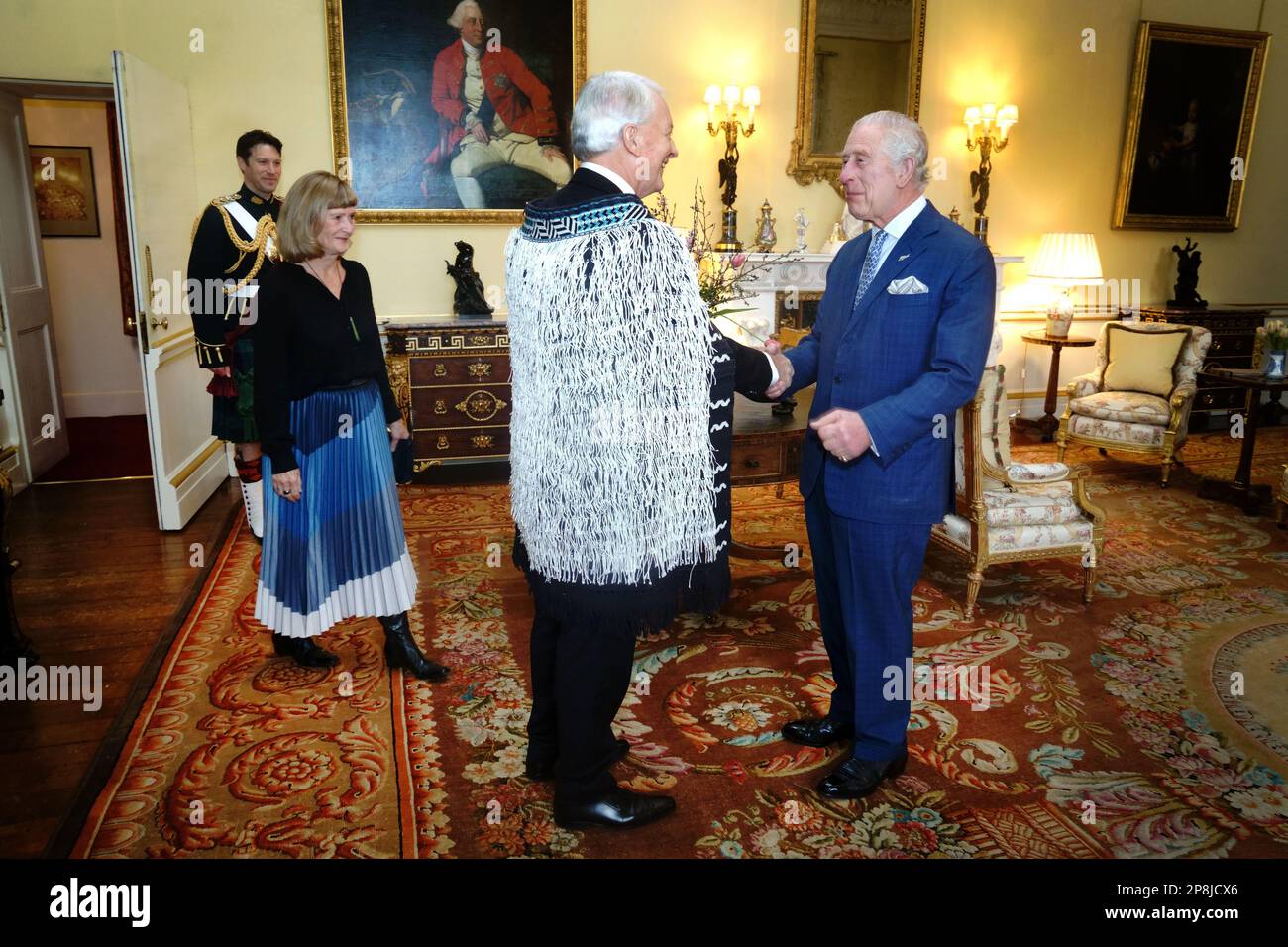 Le roi Charles III reçoit le Haut-Commissaire pour la Nouvelle-Zélande ...