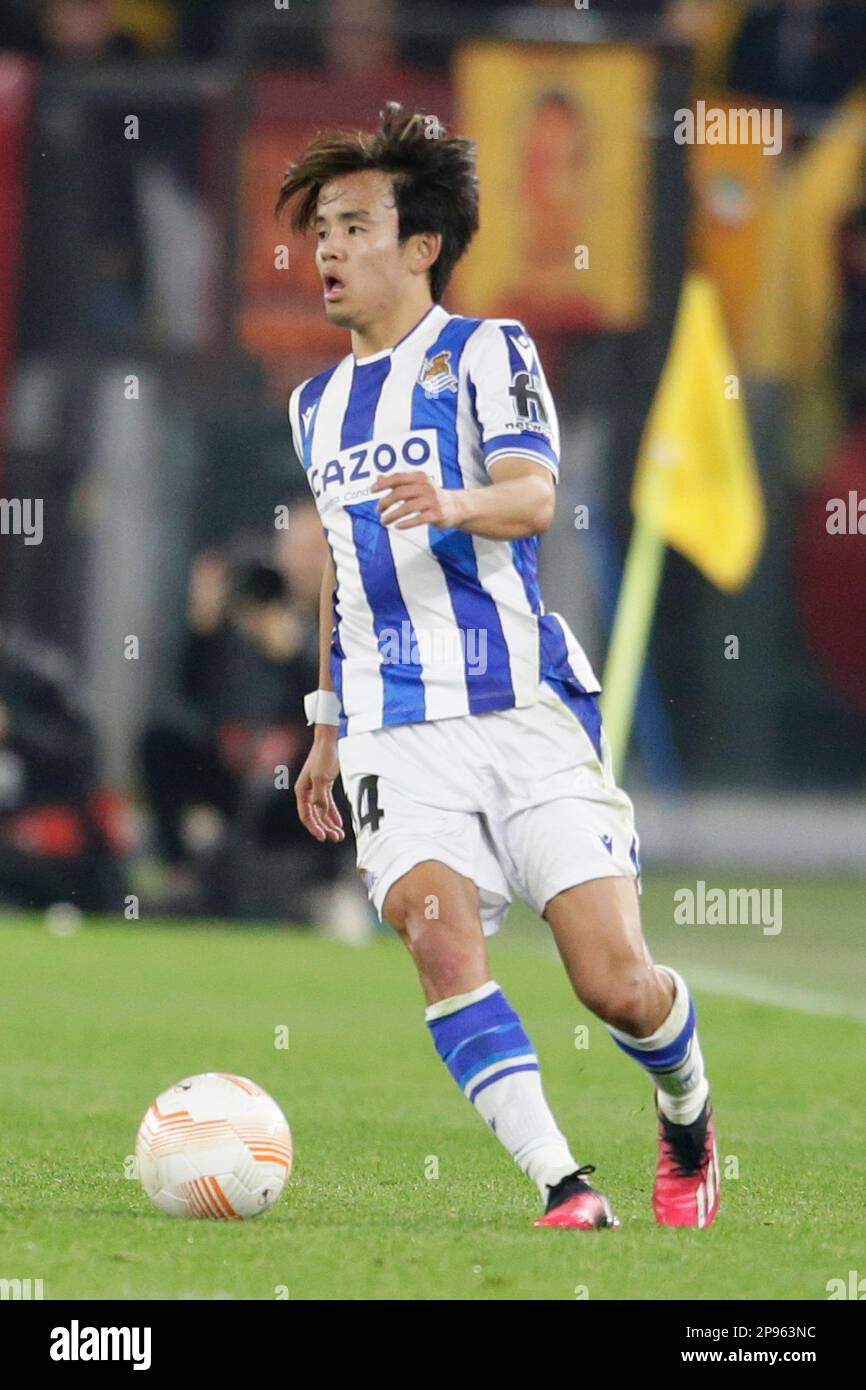 Le milieu de terrain japonais de Real Sociedad Takefusa Kubo lors de la ...
