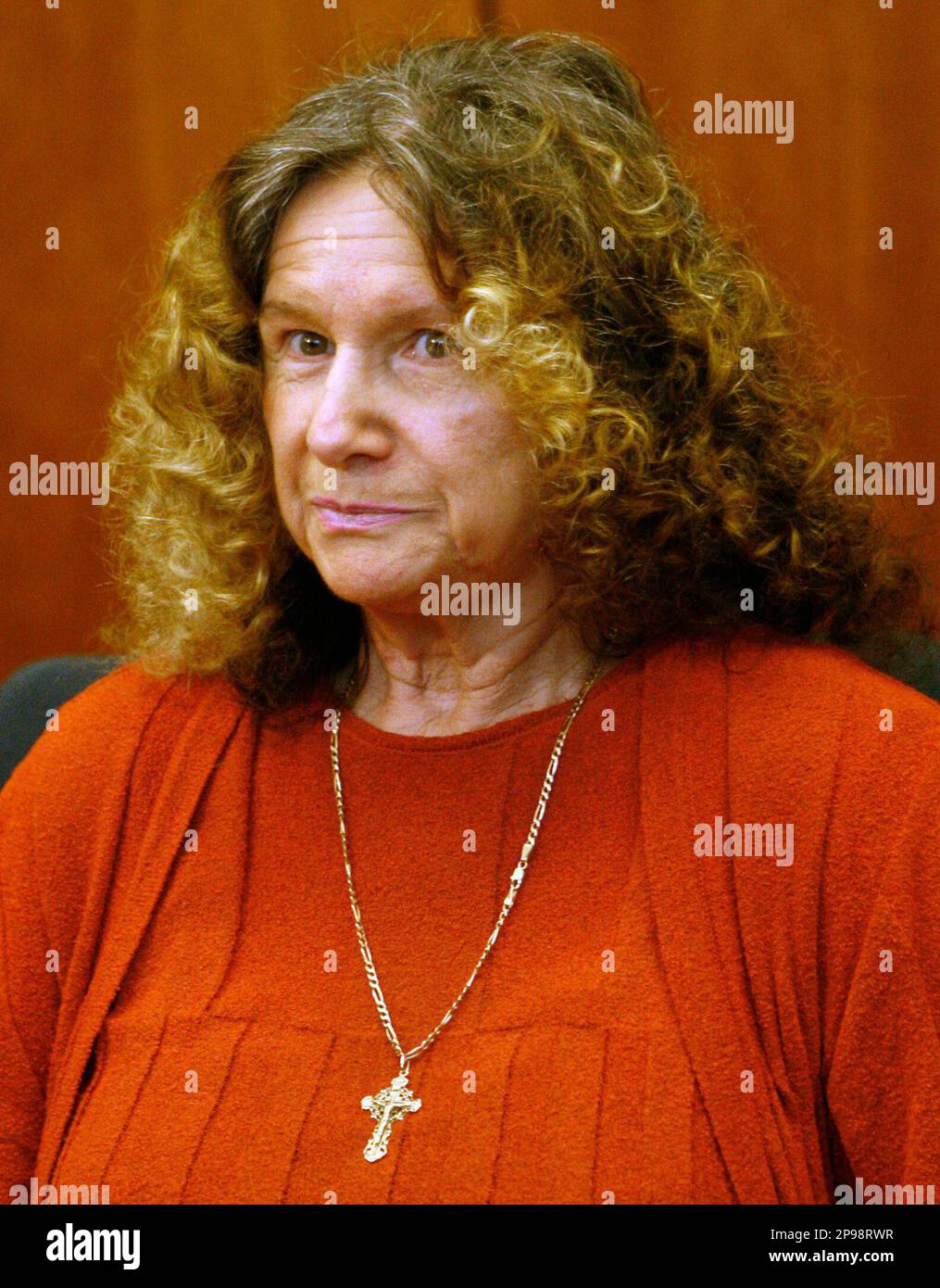 ** ARCHIV ** Die Angeklagte Lydia L. sitzt am 19. Februar 2008 auf der ...