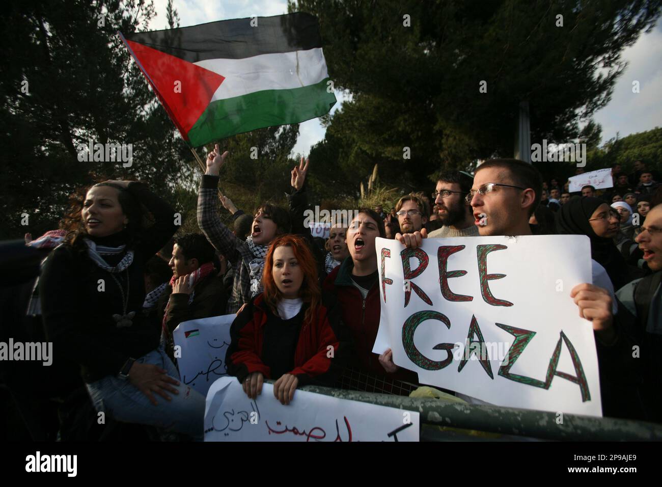 Pro-Palestinian left-wing students take part in a protest against ...