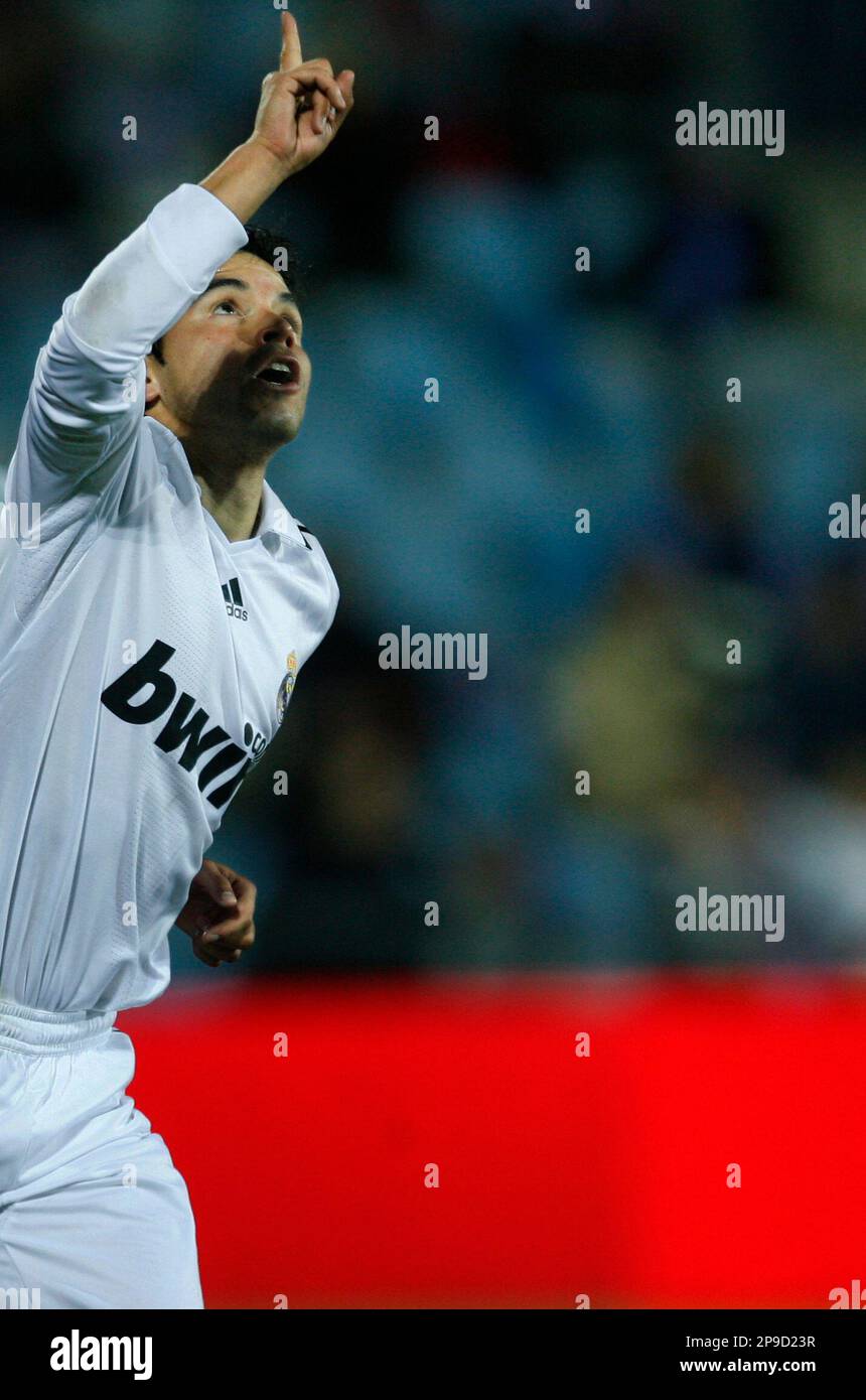 Real Madrid's Javier Saviola from Argentina celebrates his goal against ...