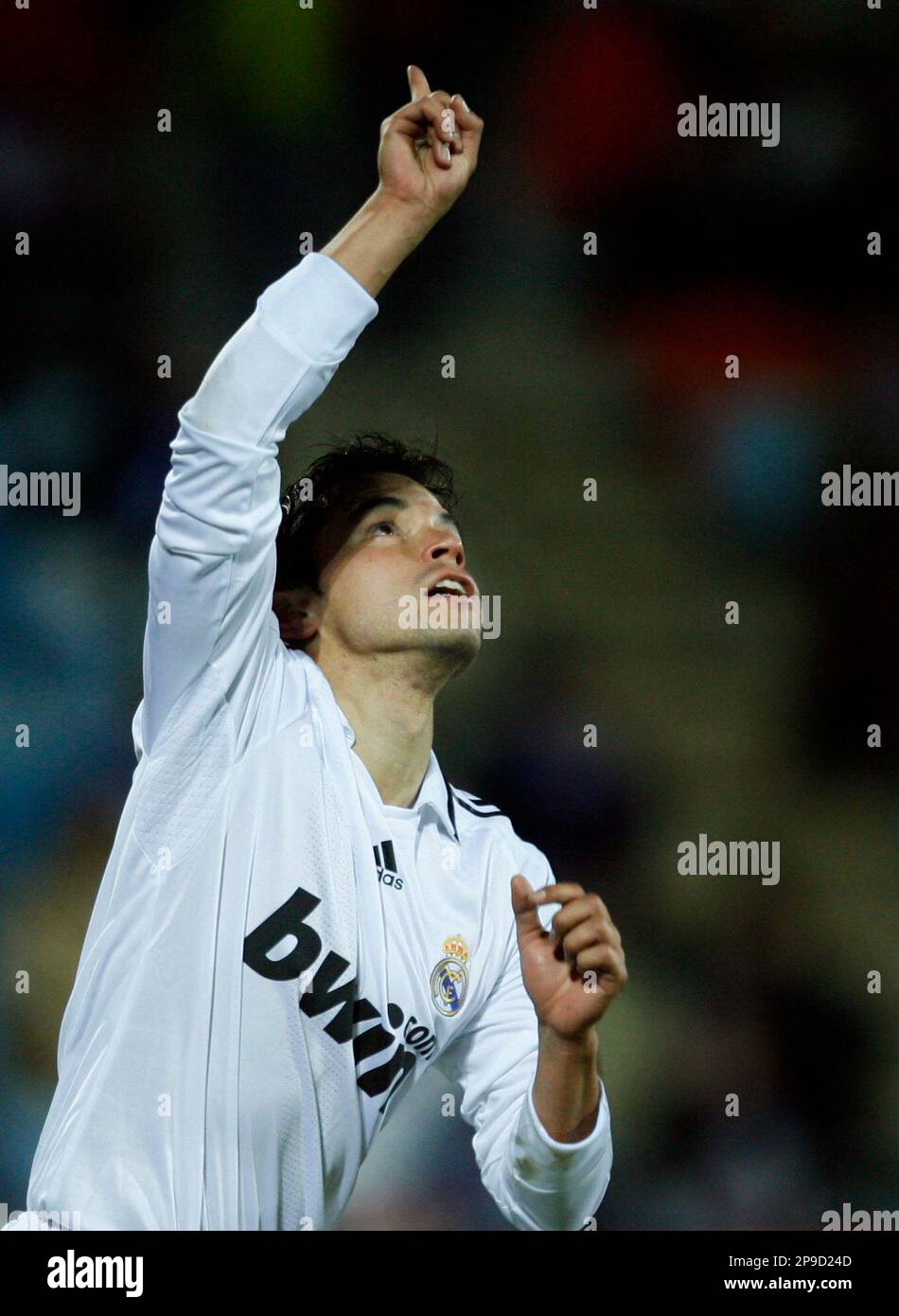 Real Madrid's Javier Saviola from Argentina celebrates his goal against ...