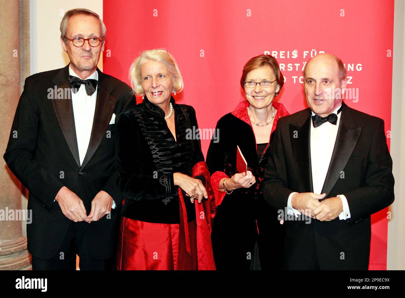Deutsche Bank Manager Marc Aurell von Dewitz, Ulrike von Dewitz ...