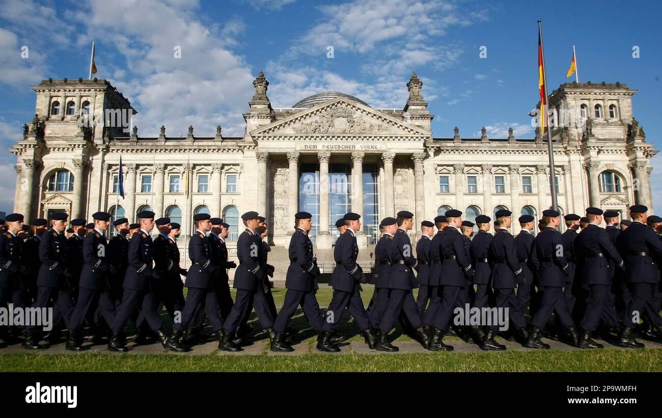Recruits of German armed forces Bundeswehr arrive to the swearing-in ...