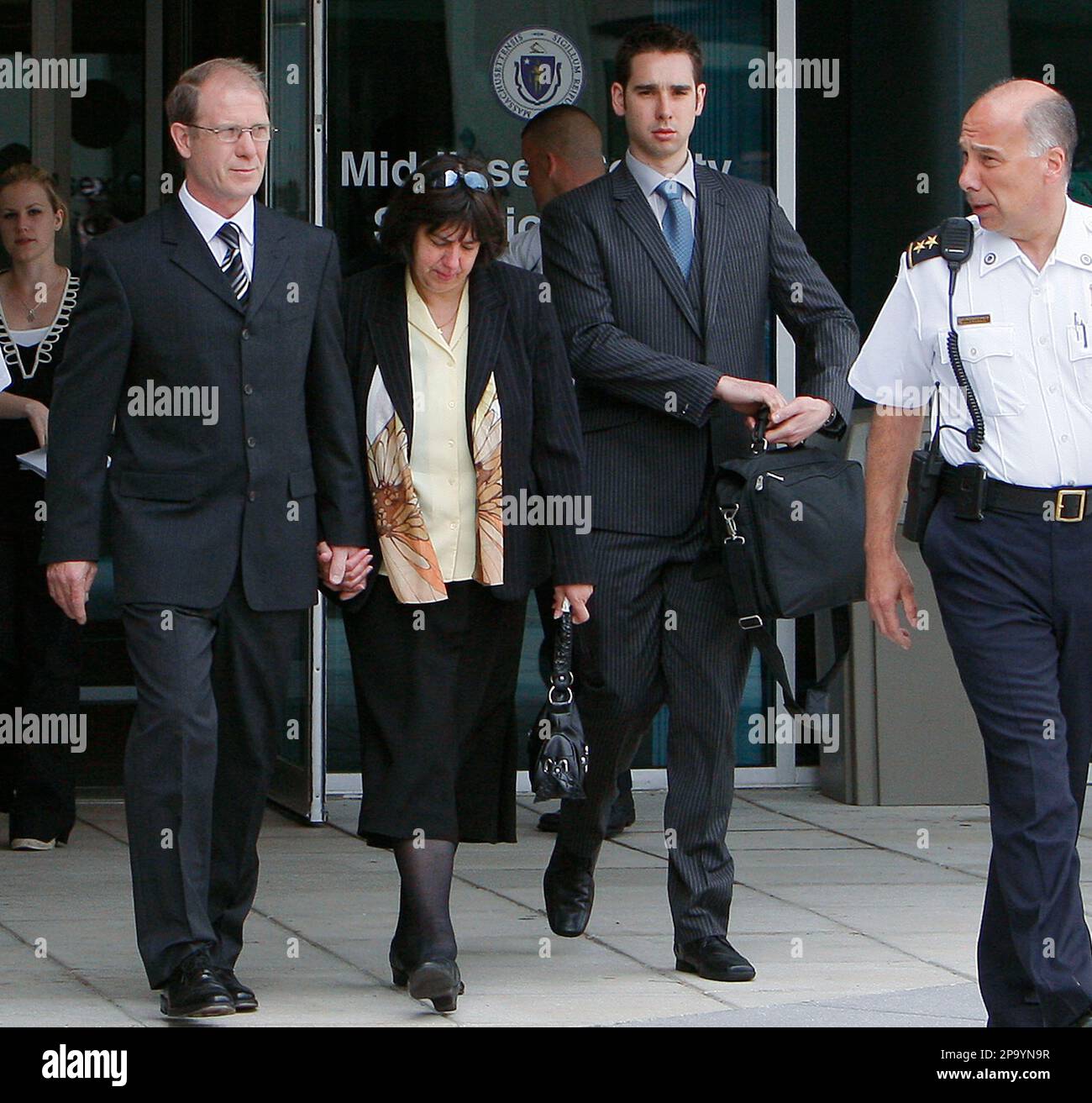 The family of convicted murderer Neil Entwistle, parents Clifford, left ...