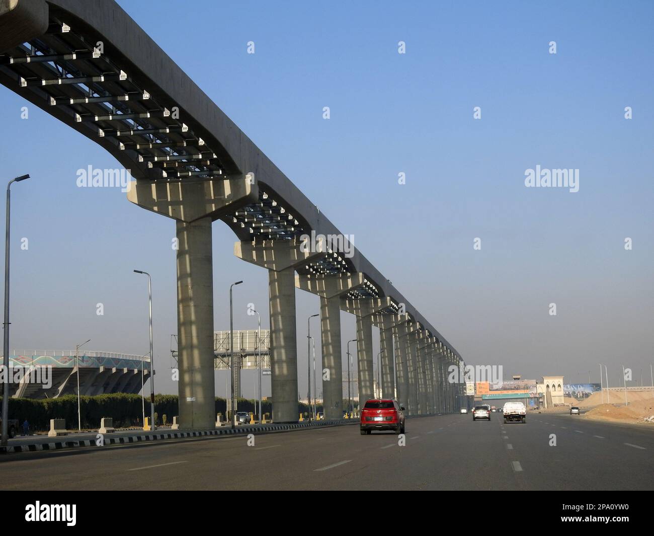Le Caire, Egypte, 11 mars 2023: Le site monorail du Caire est en ...