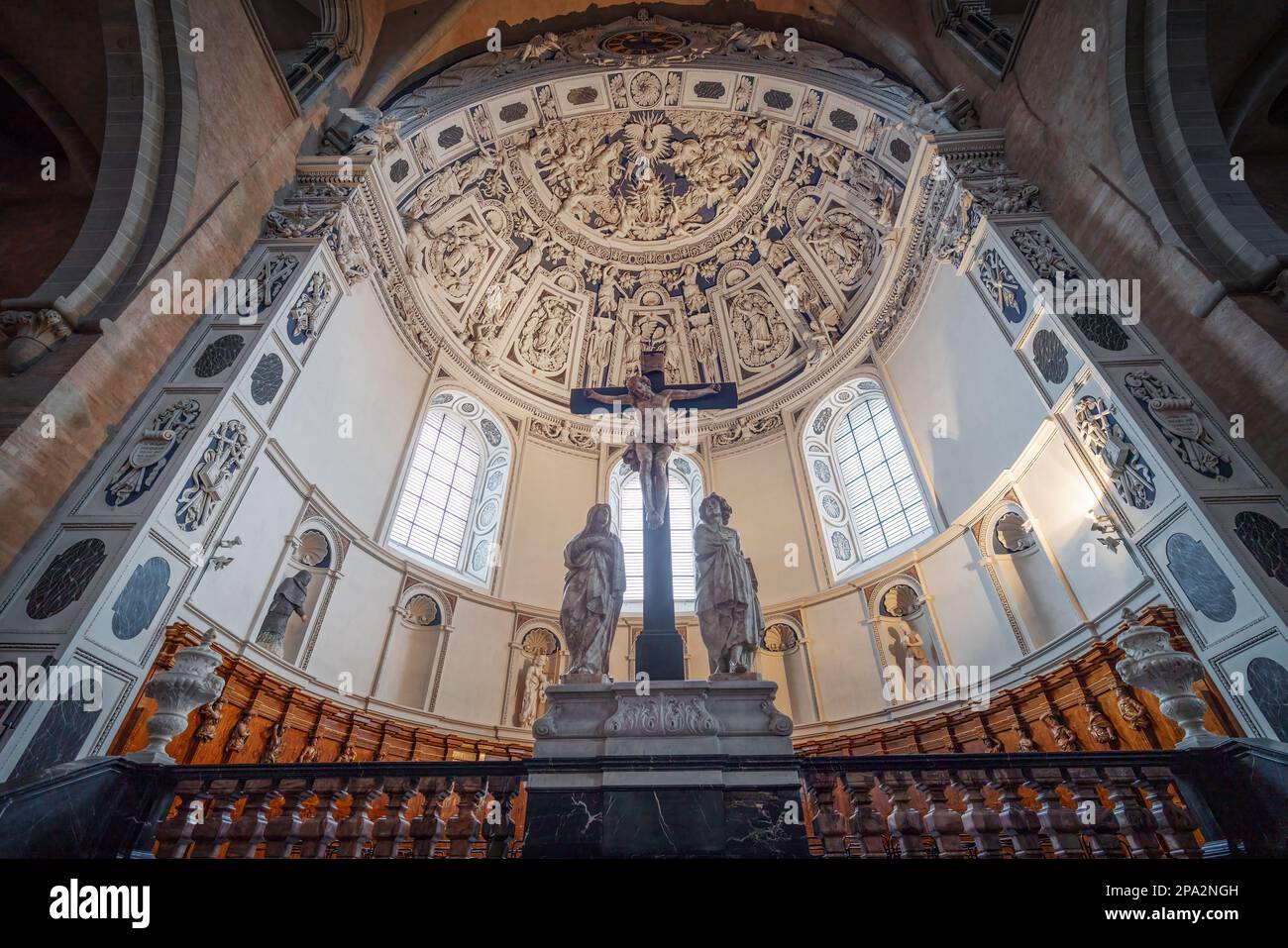 Trier germany interior trier cathedral Banque de photographies et d ...
