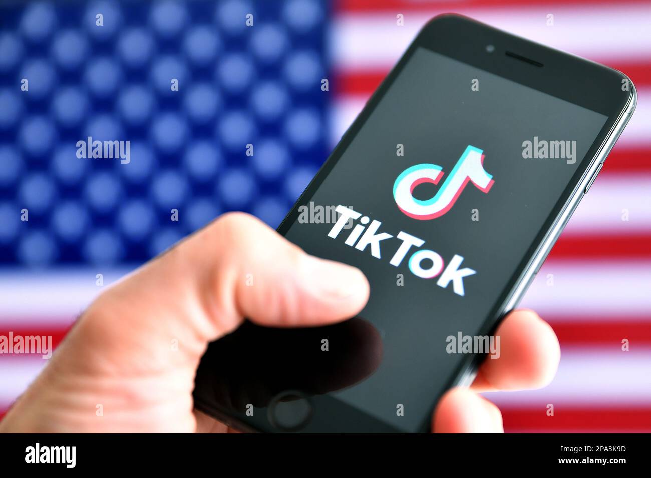 Le logo de l'application mobile TikTok de la société ByteDance est ...