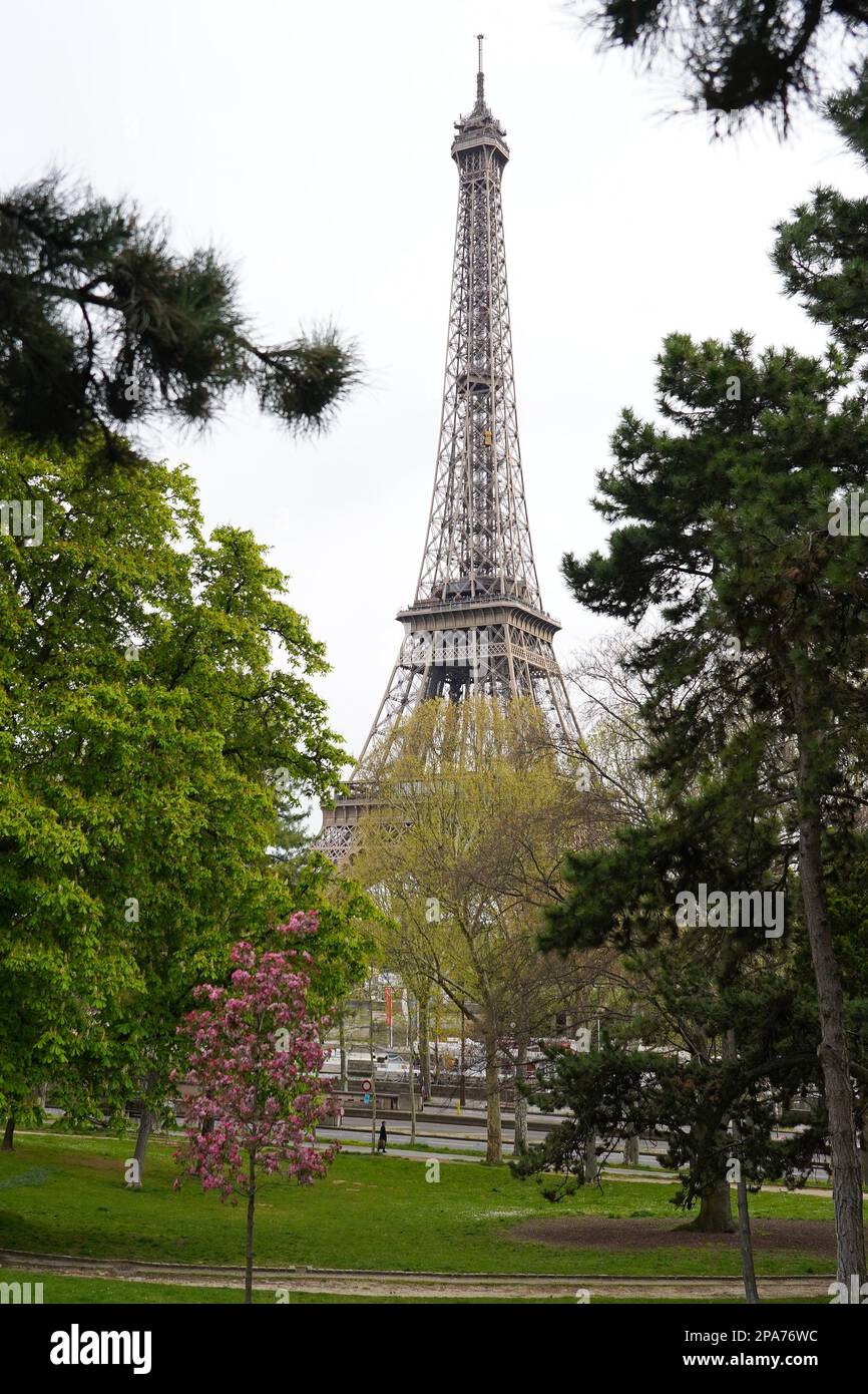 Dans les jardins des champs elysees a paris france Banque de photographies et d’images à haute ...
