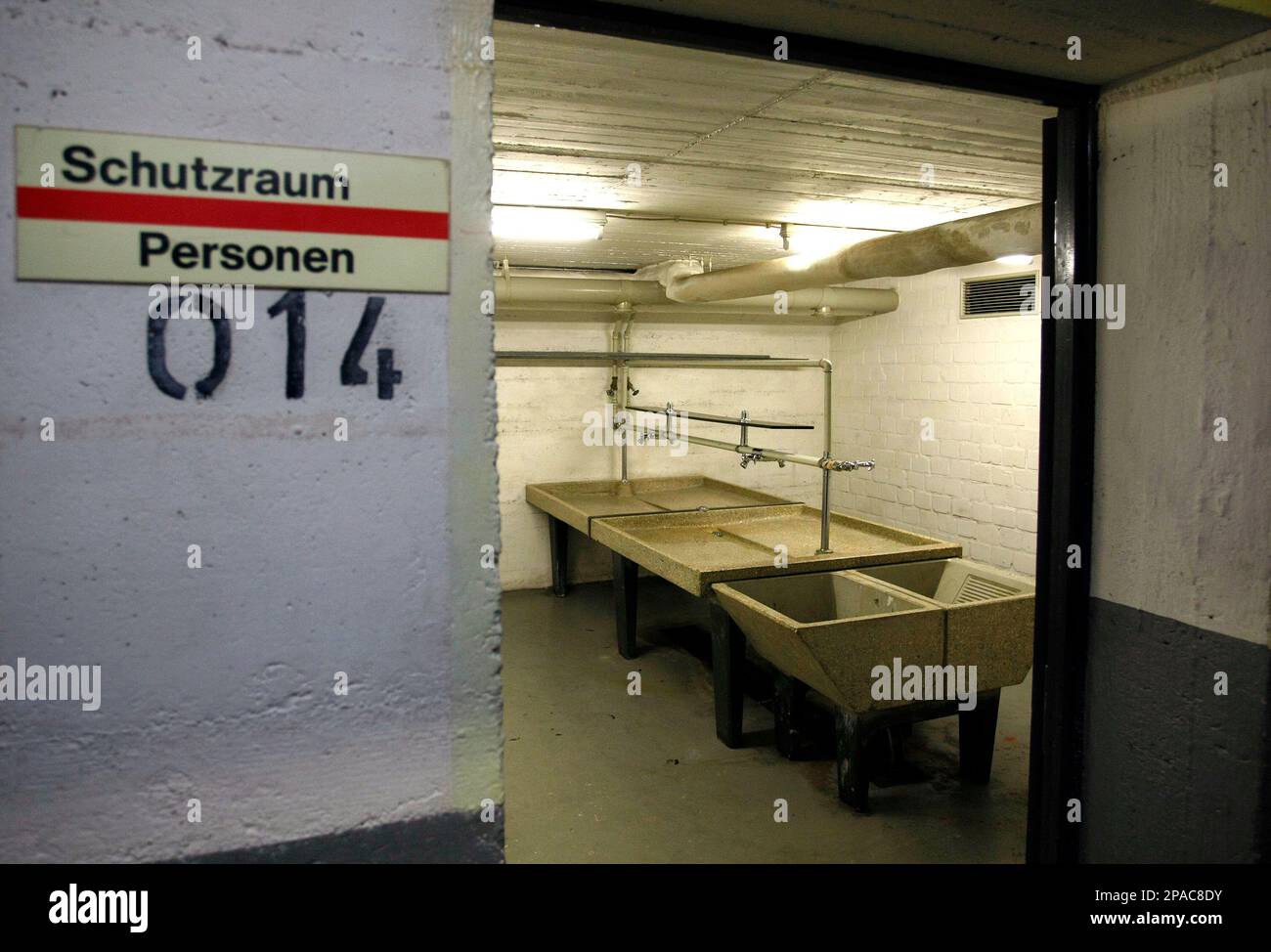 ** ARCHIV ** Ein Tatort in einem Bundeswehr Keller wird am Montag, 28 ...