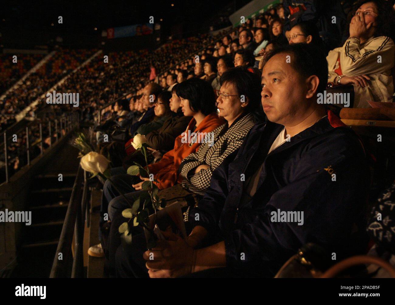 Thousands of Hong Kong people bid farewell to the late actress Lydia ...