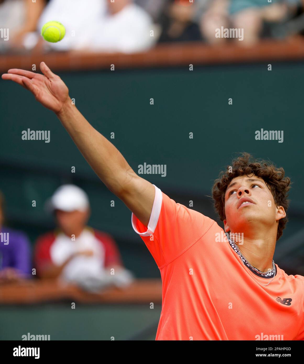 11 mars 2023 Ben Shelton sert contre Taylor Fritz lors de l'ouverture ...