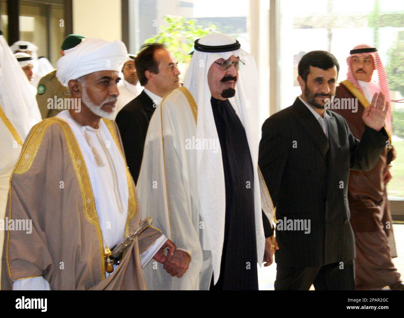 Ruler of Oman Sultan Qaboos, left, walks with Saud Arabia's King ...