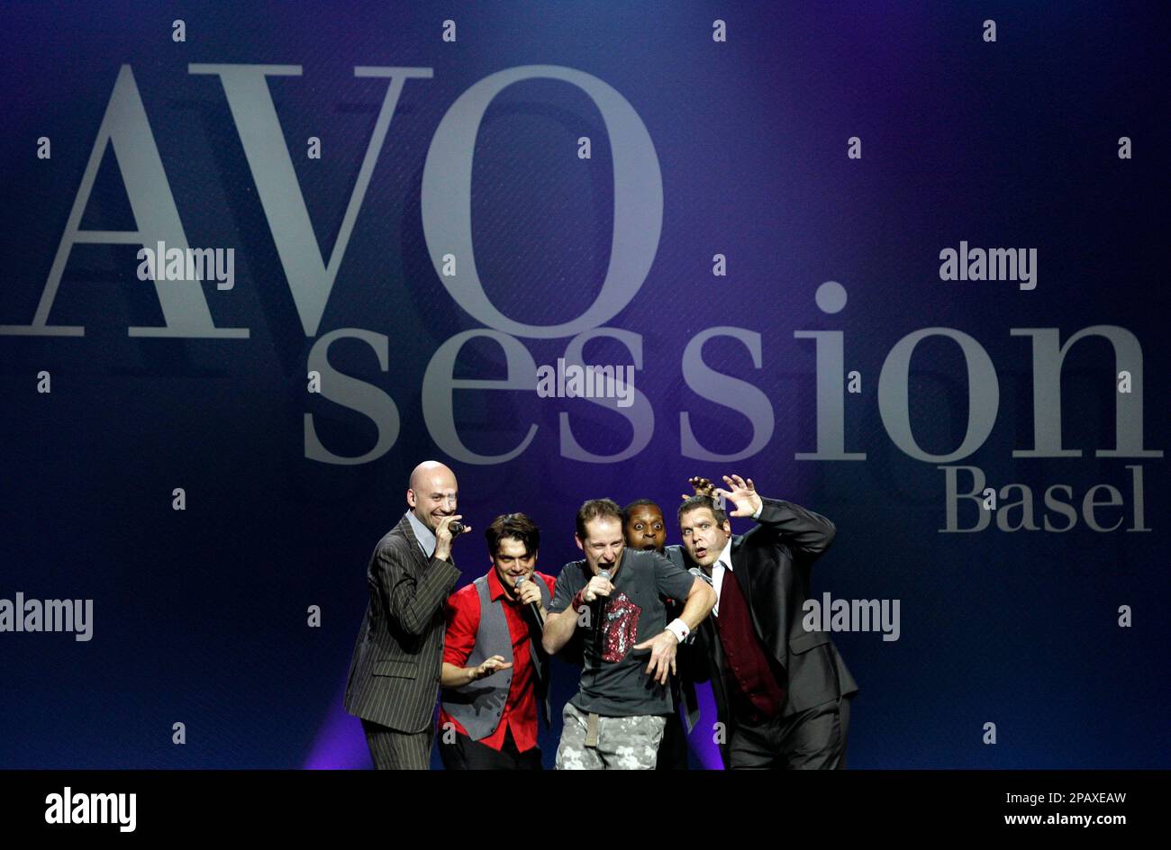 The British a capella formation The Flying Pickets, with , Andrea ...