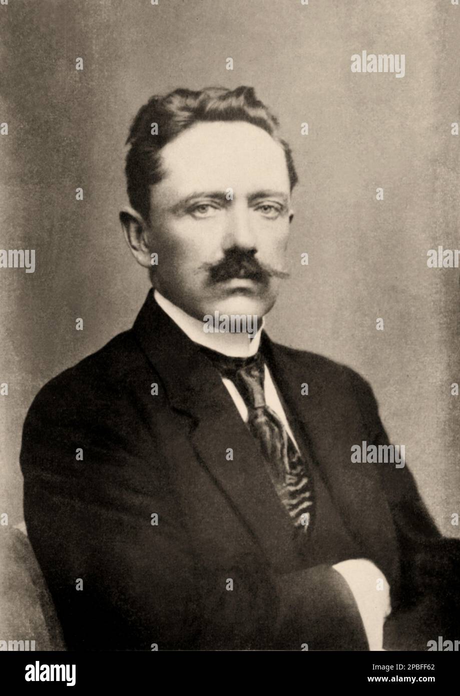 Le poète et écrivain russe Jurgis Baltrusaitis ( 1873 - 1944 ). Poète ...