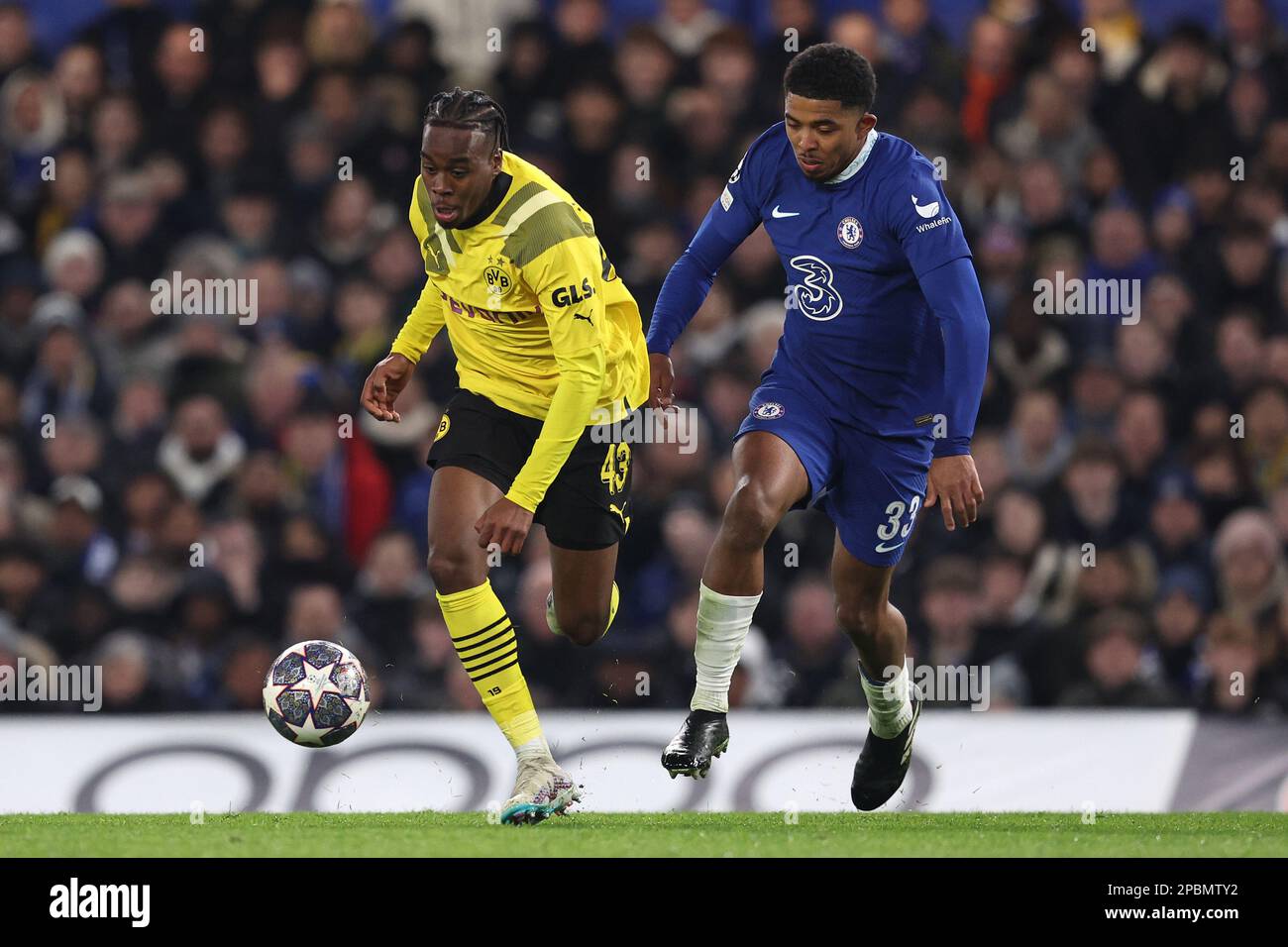 Jamie bynoe gittens borussia dortmund Banque de photographies et d ...