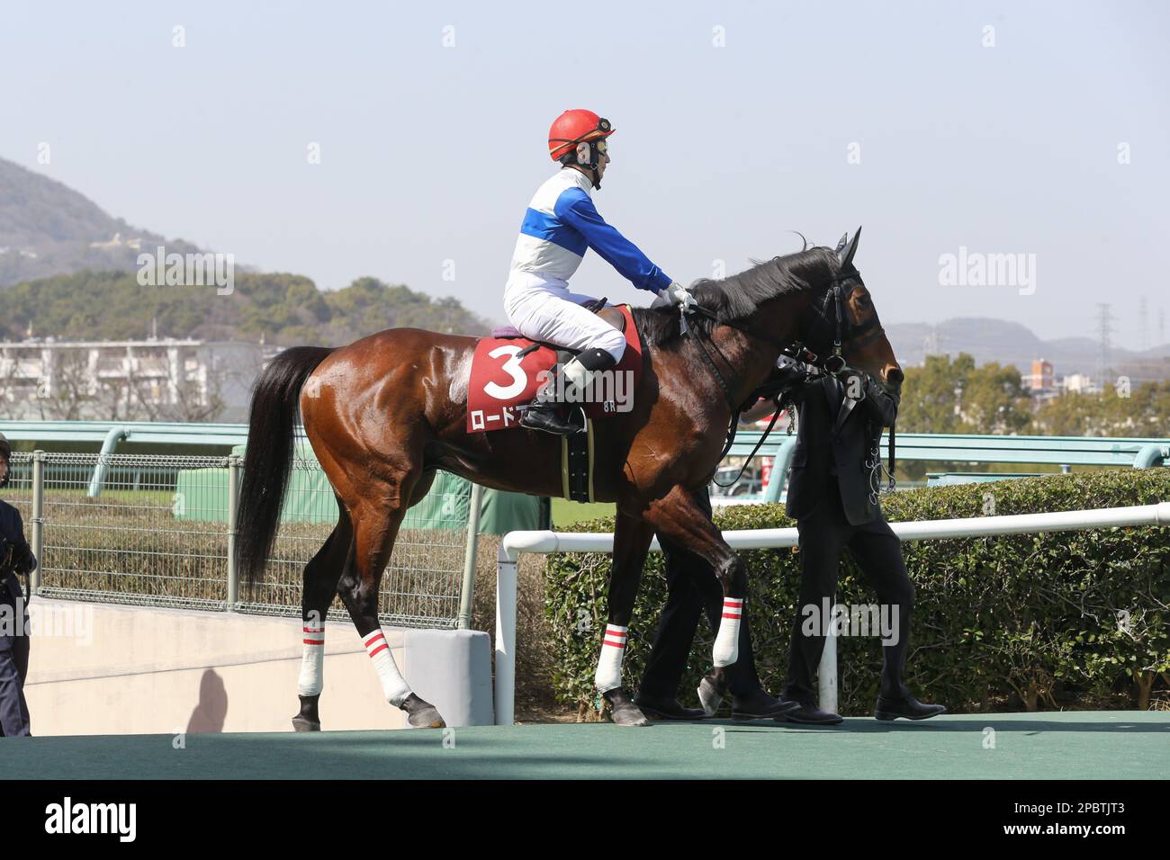 Lord Aqua et Yoshiyasu Namba avant le HANSHIN 8R le saut de source ...