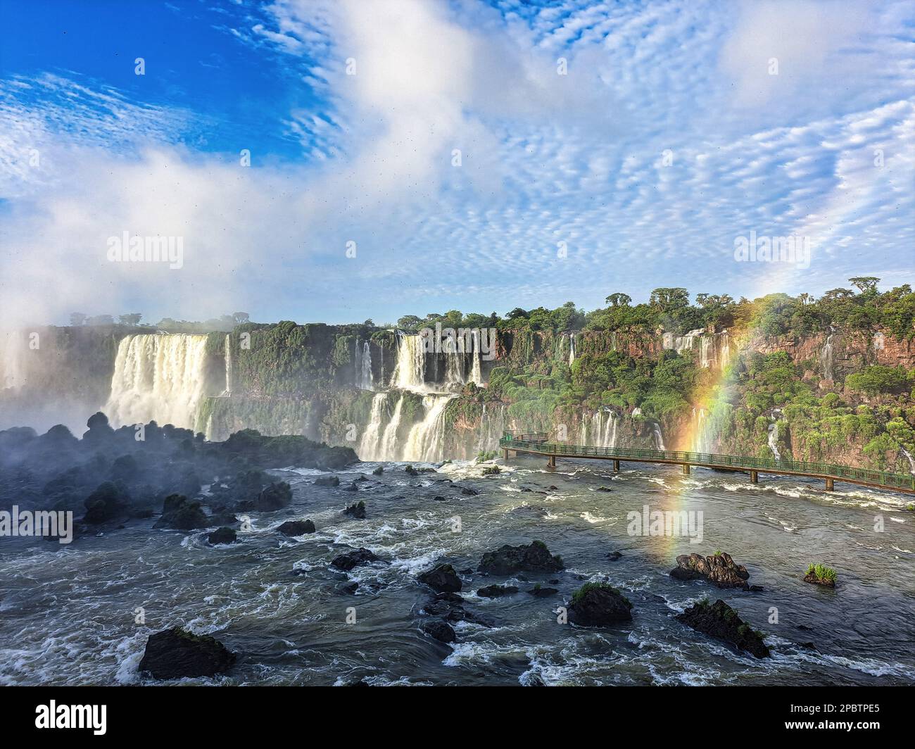 La gorge du diable aux chutes d'Iguazu, l'une des plus grandes ...