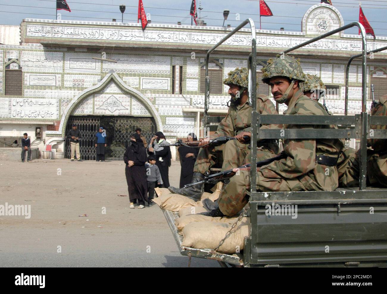 Soldiers of Pakistan guard a Shiite Muslim mosque during the Islamic ...