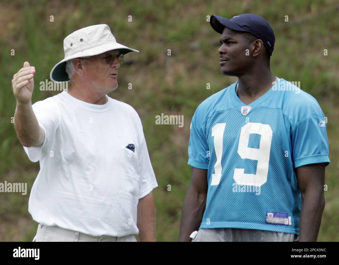 ** FILE ** Carolina Panthers offensive coordinator Dan Henning, left ...