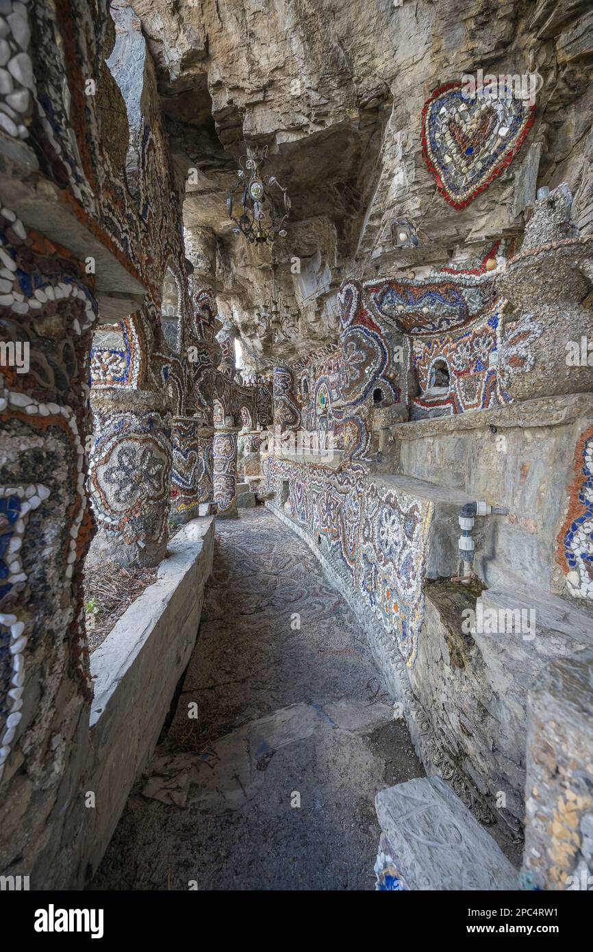 Valtellina, Italie - 12 mars 2023: il castello valtellinese del Gaudì ...