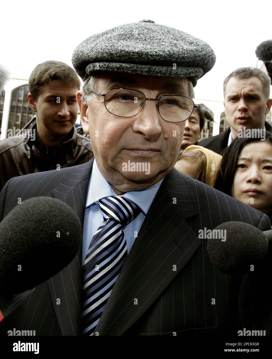 Walter Livinenko, father of poisoned former Russian agent Alexander ...