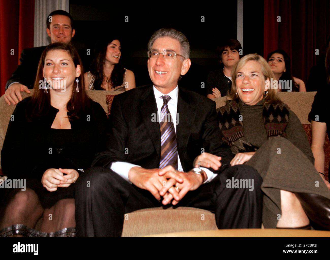 Democratic gubernatorial candidate, state treasurer Phil Angelides ...