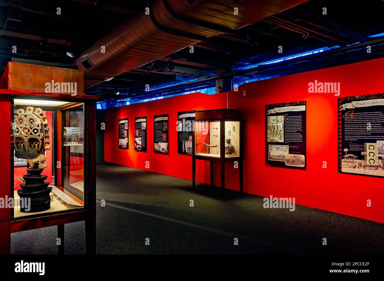 Des objets de la traite transatlantique des esclaves sont exposés à l ...