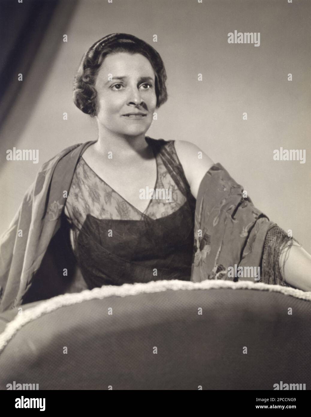 1934 , New York , Etats-Unis : l'actrice et dramaturge américaine RUTH ...