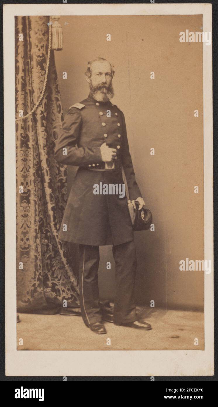 Le lieutenant-colonel Nathan Beakes Rossell du 5th Régiment d ...