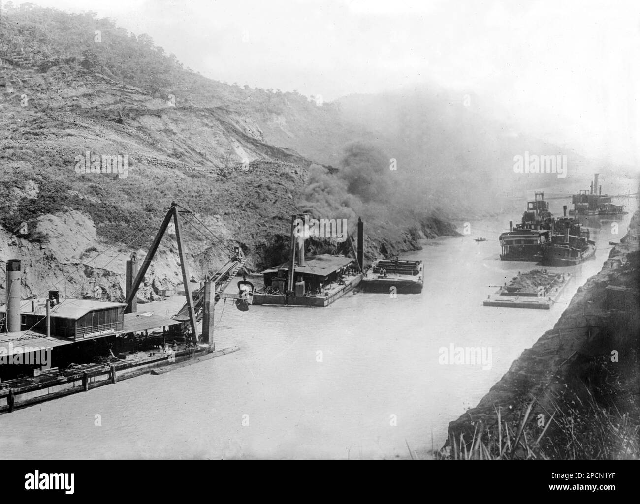 PANAMA : Construction du canal de Panama, 1908 ca Cucuracha, Slide ...