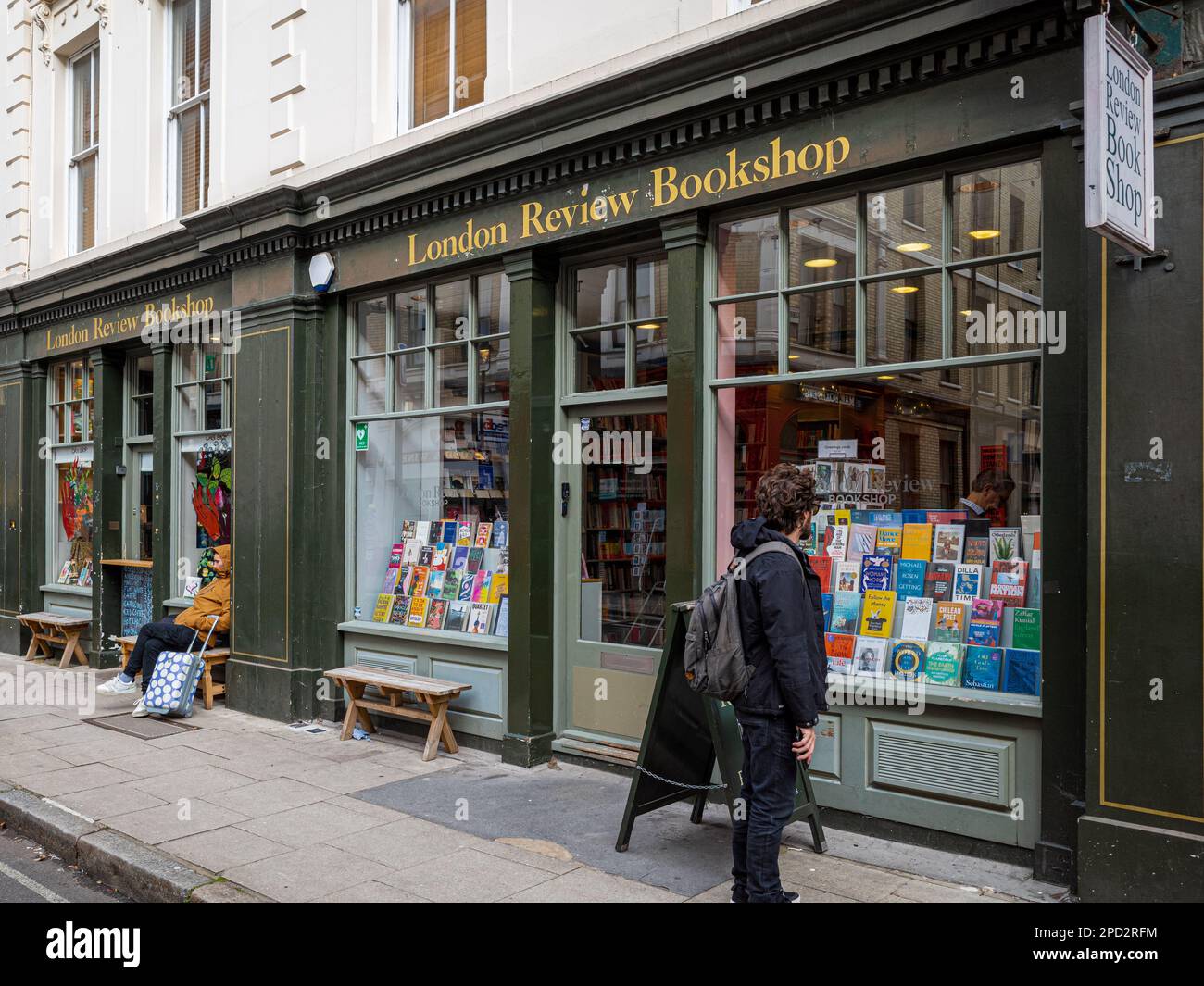 La revue londonienne des livres Banque de photographies et d’images à ...