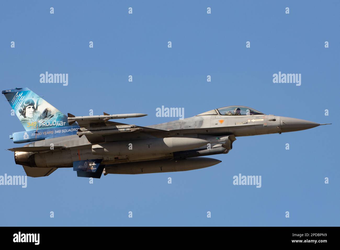 Le F-16 anniversaire du 80th e Escadron de la Force aérienne belge F ...