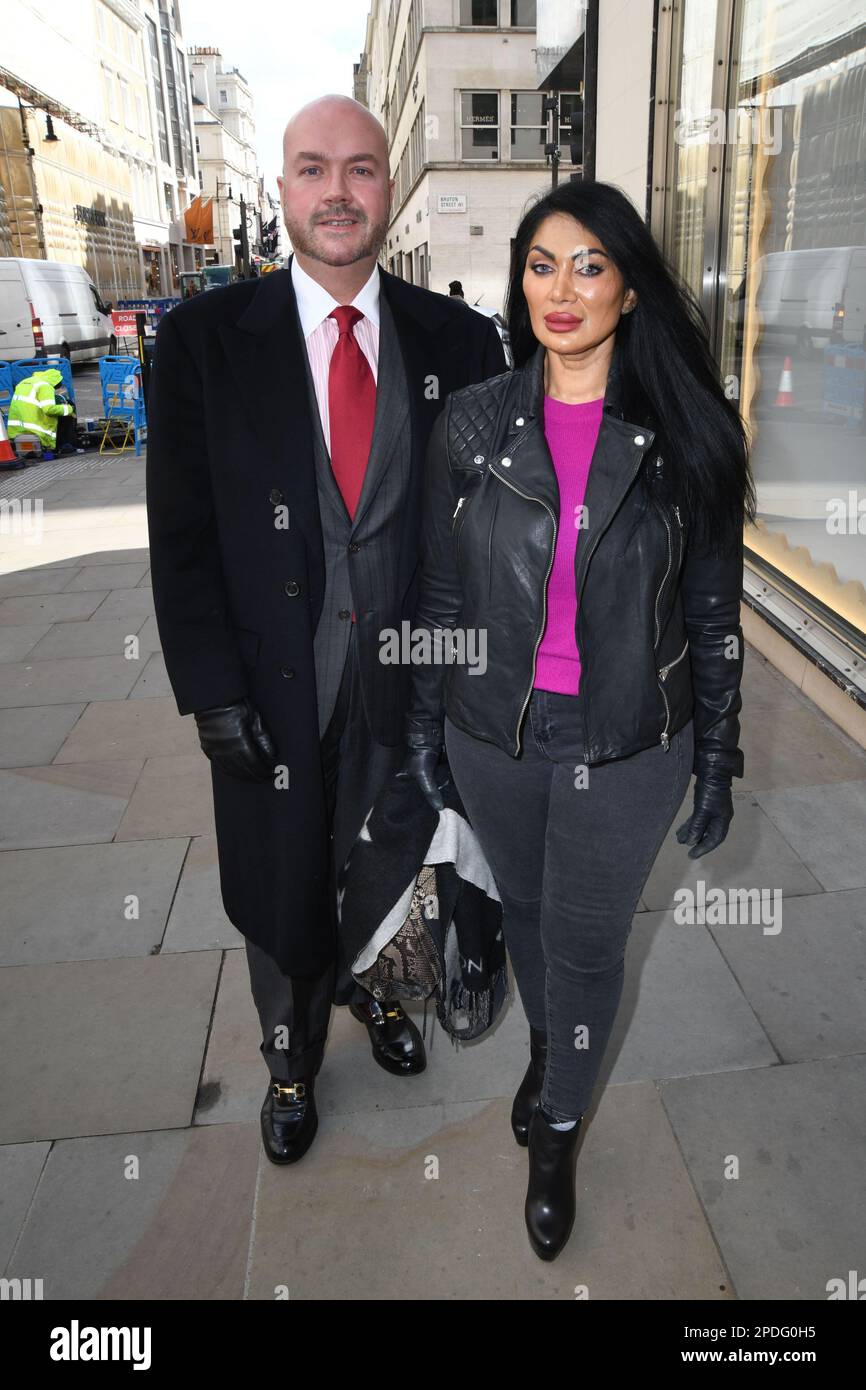 Jonathan sothcott et jeanine sothcott au mayfair times Banque de ...