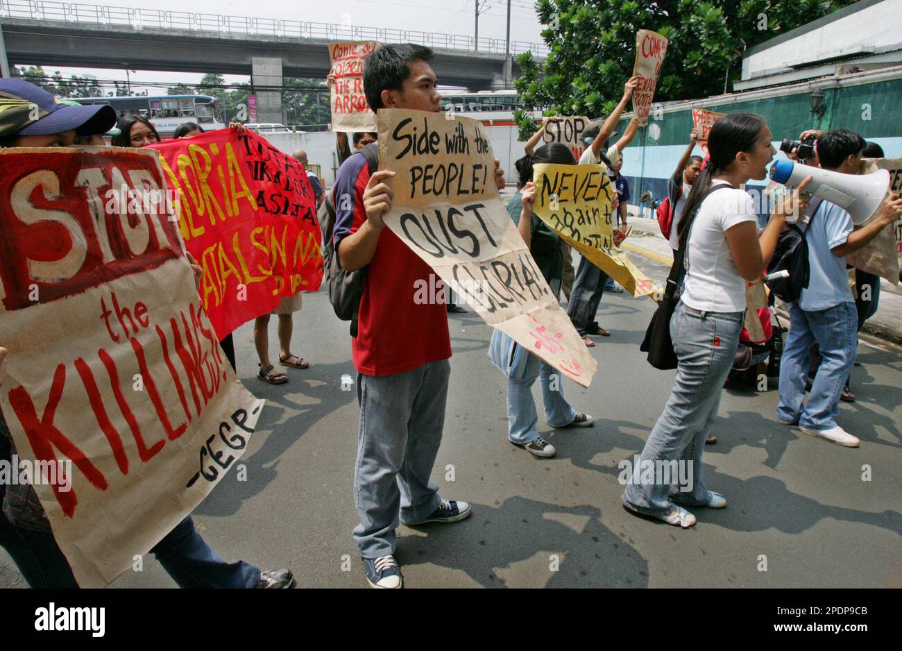 Student protesters picket the Armed Forces of the Philippines General ...