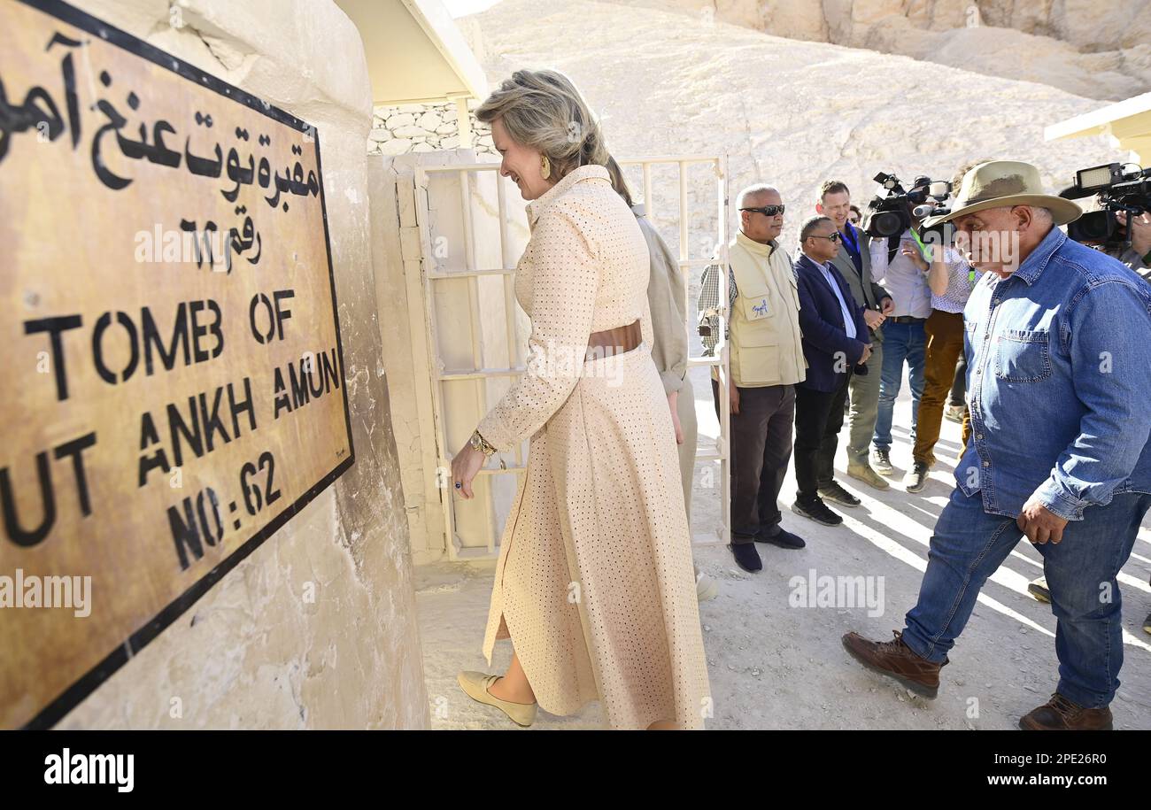 Thèbes, Égypte, mercredi 15 mars 2023. Dr Zahi Hawass (R), Princesse ...