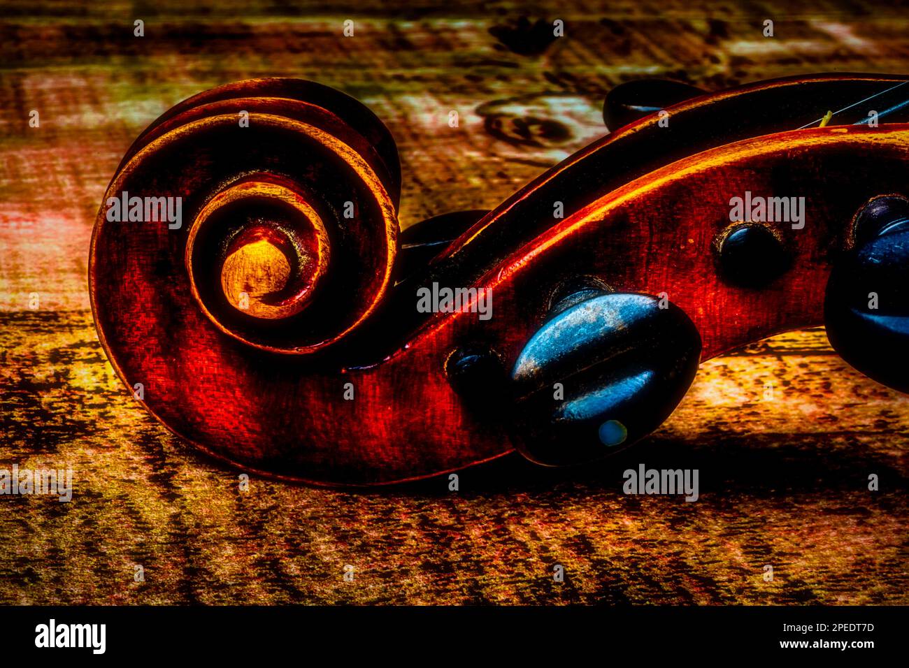 Violin scroll Banque de photographies et d’images à haute résolution ...